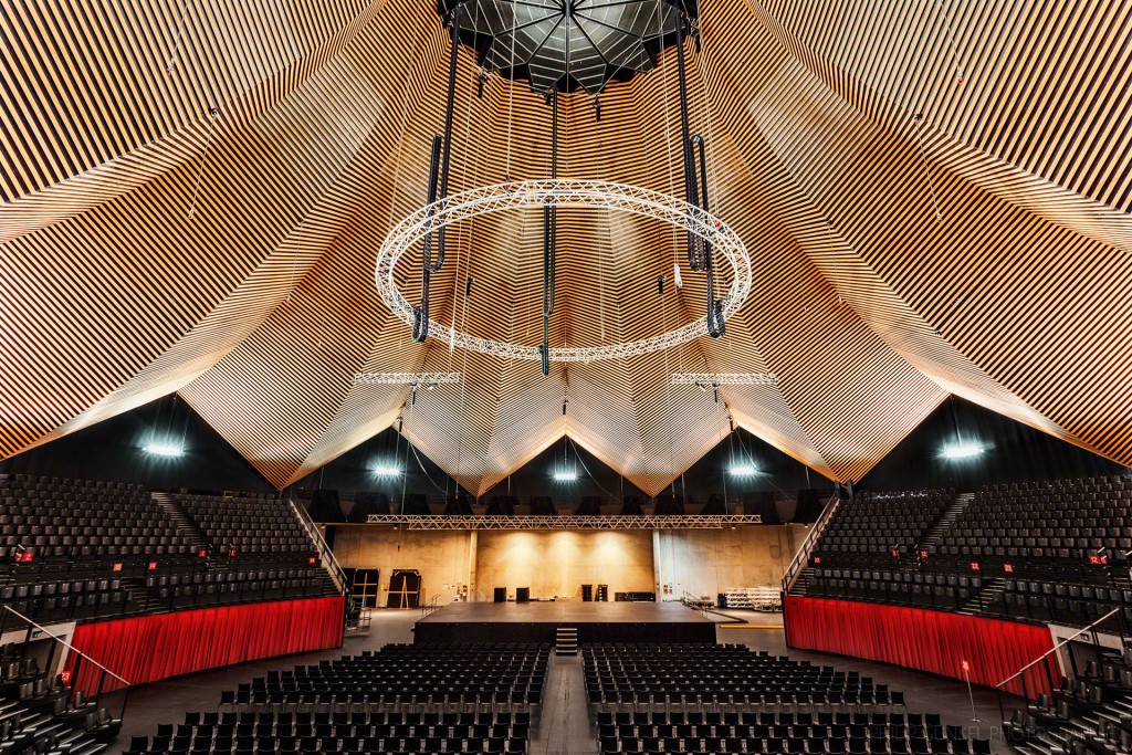 TEMPODROM INNENANSICHT – Philip Gunkel Architekturfotograf Berlin